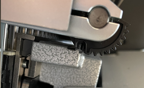 Machine Stopped with Needle Down (Clearing Z Bind) – MELCO Help Center